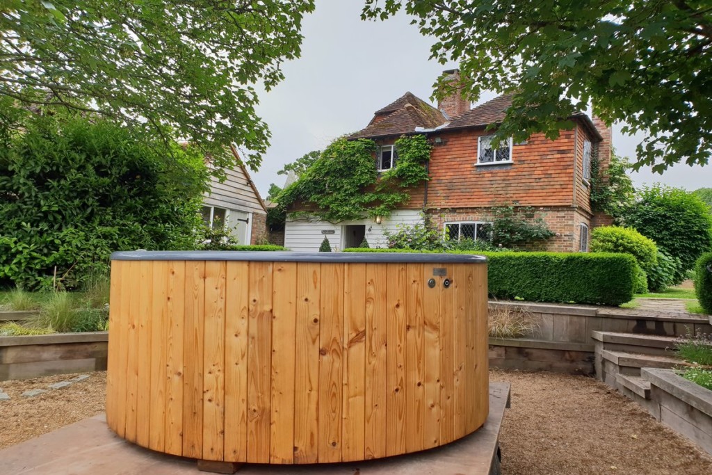 Fair Oak Farm – How to throw the most glamorous birthday party ever | 7SL